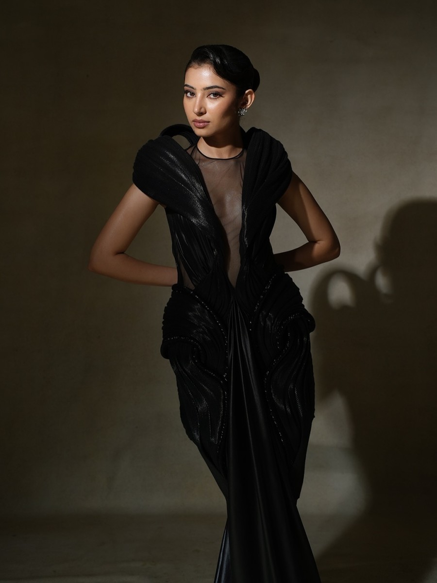Sara Arjun Photos: Latest HD Images & Cute Moments