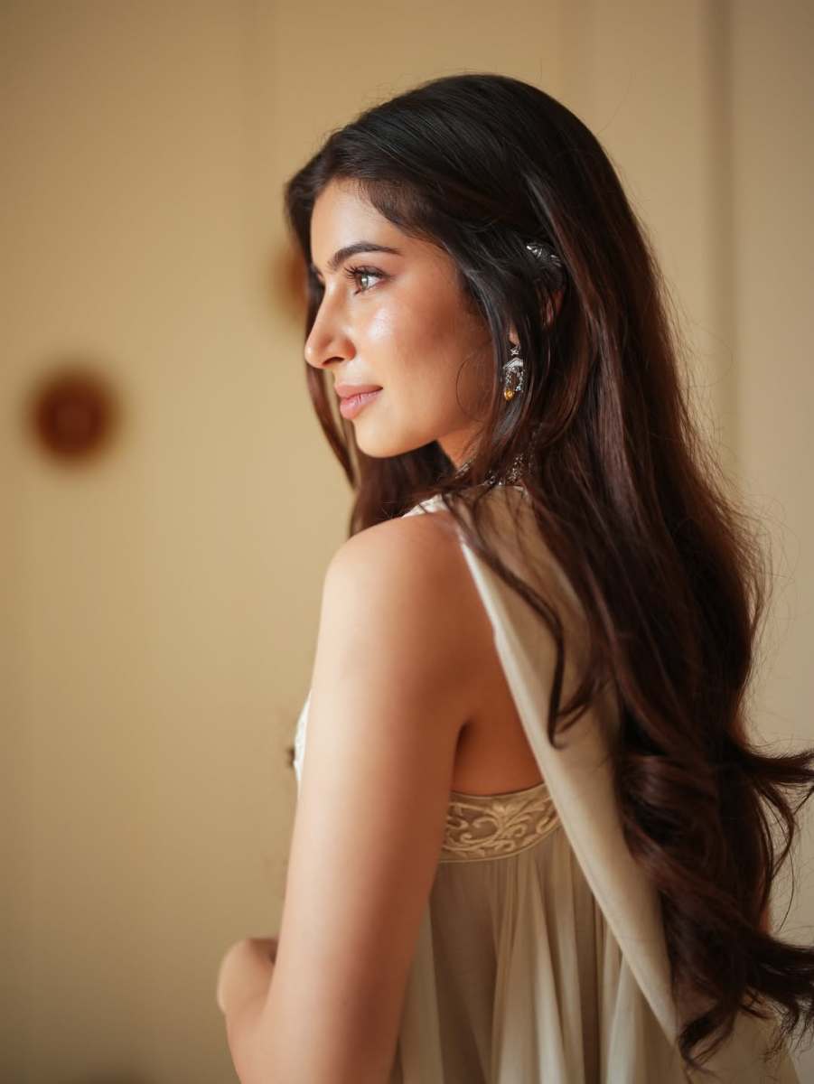Sara Arjun Photos: Latest HD Images & Cute Moments