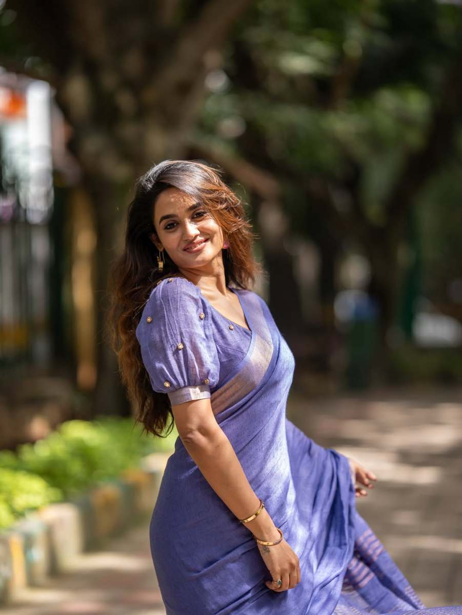 Teju Ashwini Photos – Stunning HD Pics & Gallery