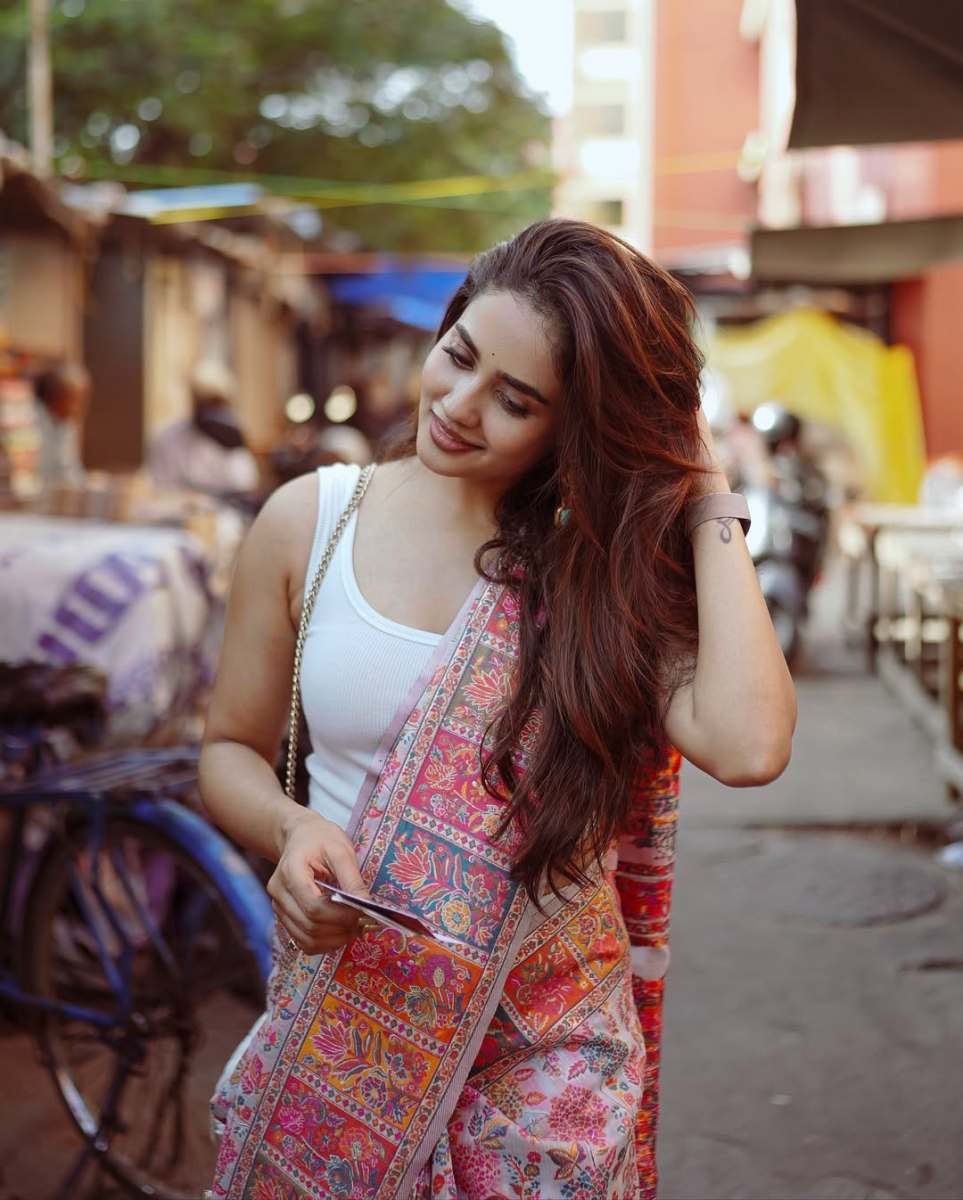 Teju Ashwini Photos – Stunning HD Pics & Gallery