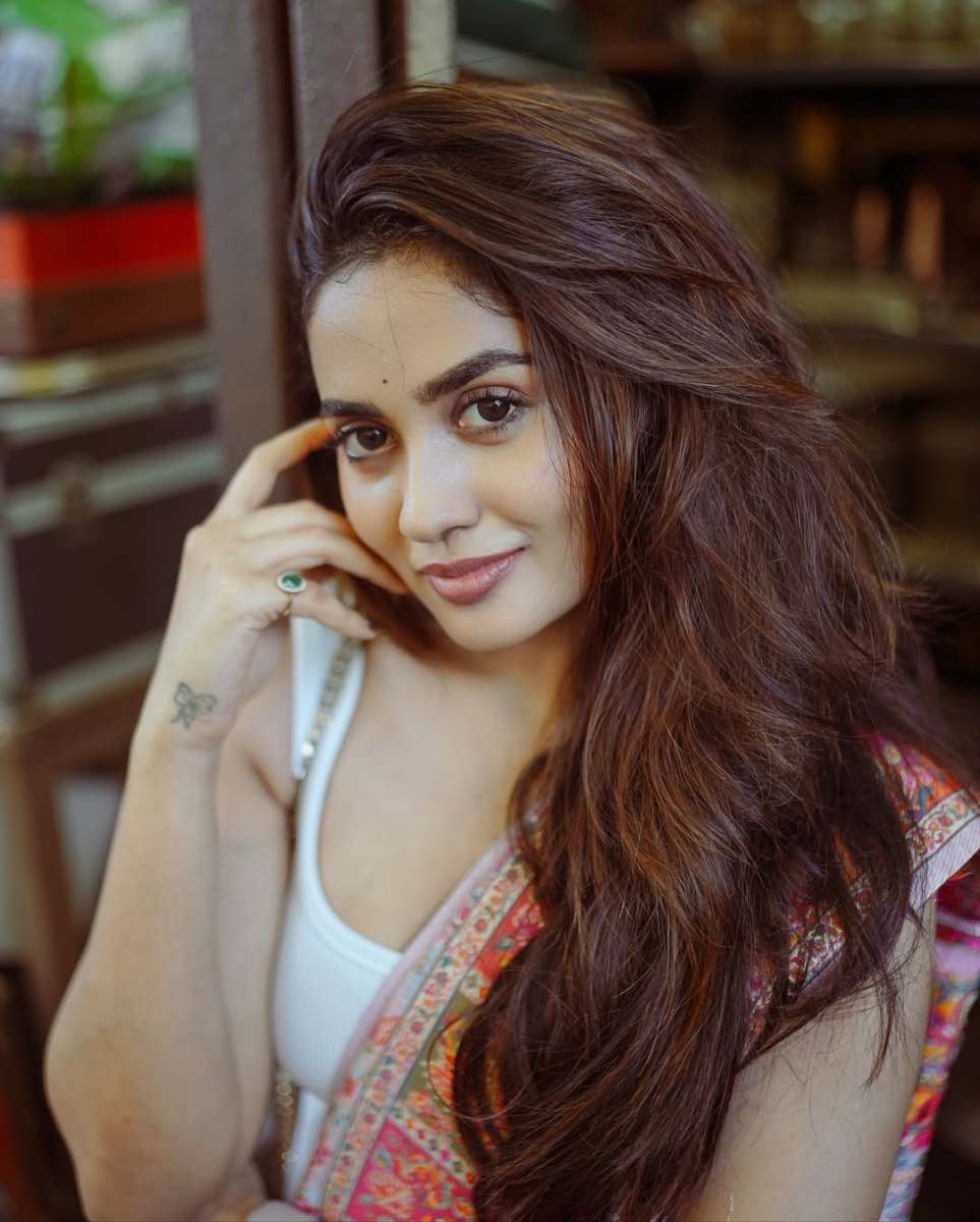 Teju Ashwini Photos – Stunning HD Pics & Gallery