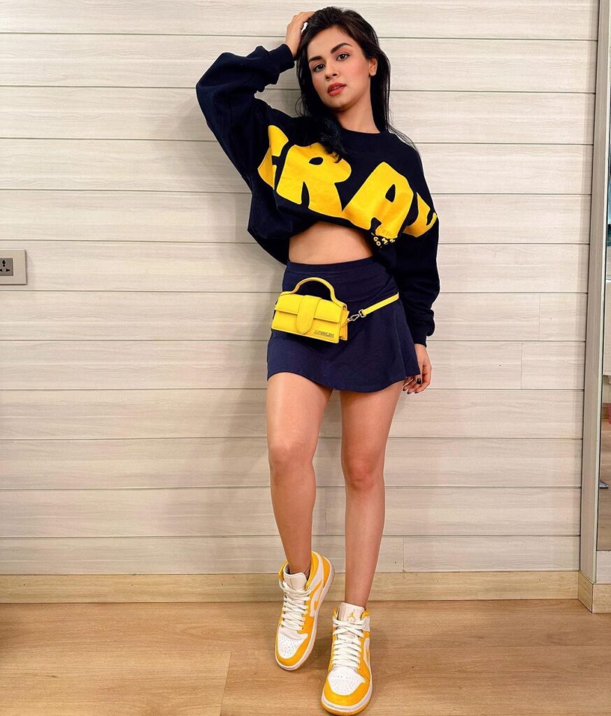 Avneet Kaur Wiki, Biography, Age, Family, Movies